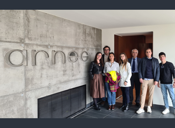 ARNEG WITH C_LAB TO VALUE PEOPLE - Arneg