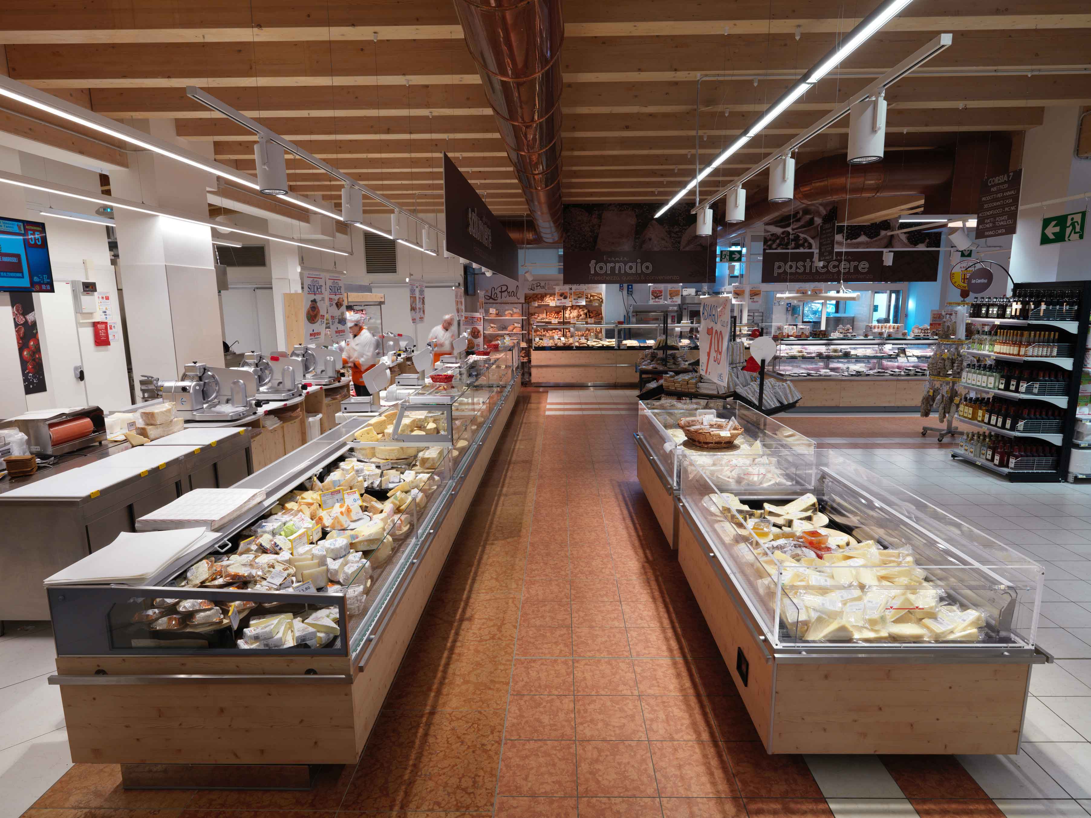 ARNEG SIGNS THE RESTYLING OF MIGROSS IN ASIAGO - Arneg